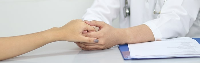 La fibromyalgie : quels spécialistes consulter ? - Carenity