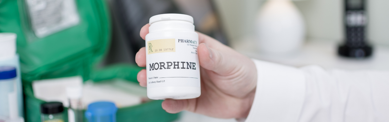 Morphine au long cours : effets, risques, surveillance et vie ...
